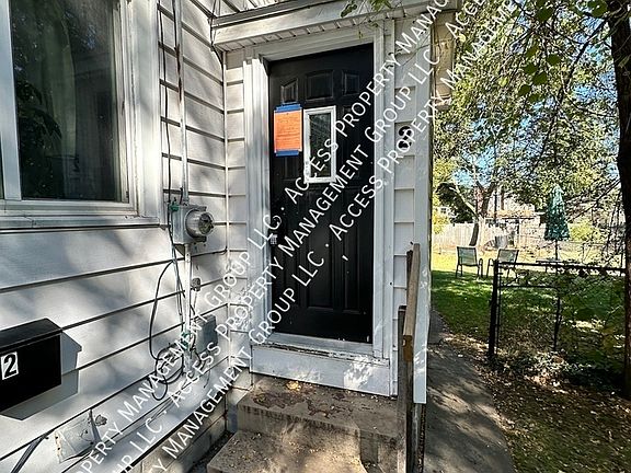 843 Crescent St NE #2, Grand Rapids, MI 49503 | Zillow