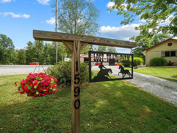 1590 Lost Trail Farm, Milford, OH 45150 | MLS #1816856 | Zillow
