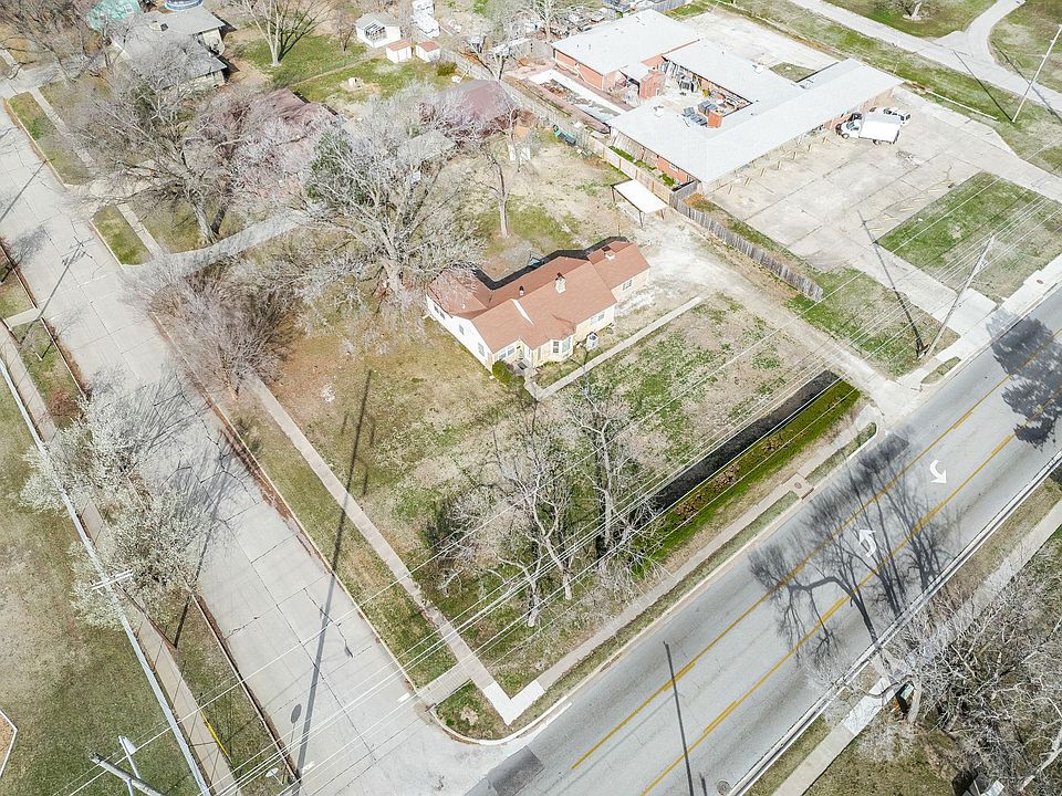 2045 S Hillside Ave, Wichita, KS 67211 | Zillow