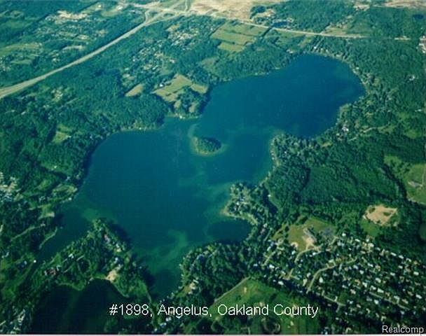 2445 Lake Angelus Ln, Lake Angelus, MI 48326 | Zillow