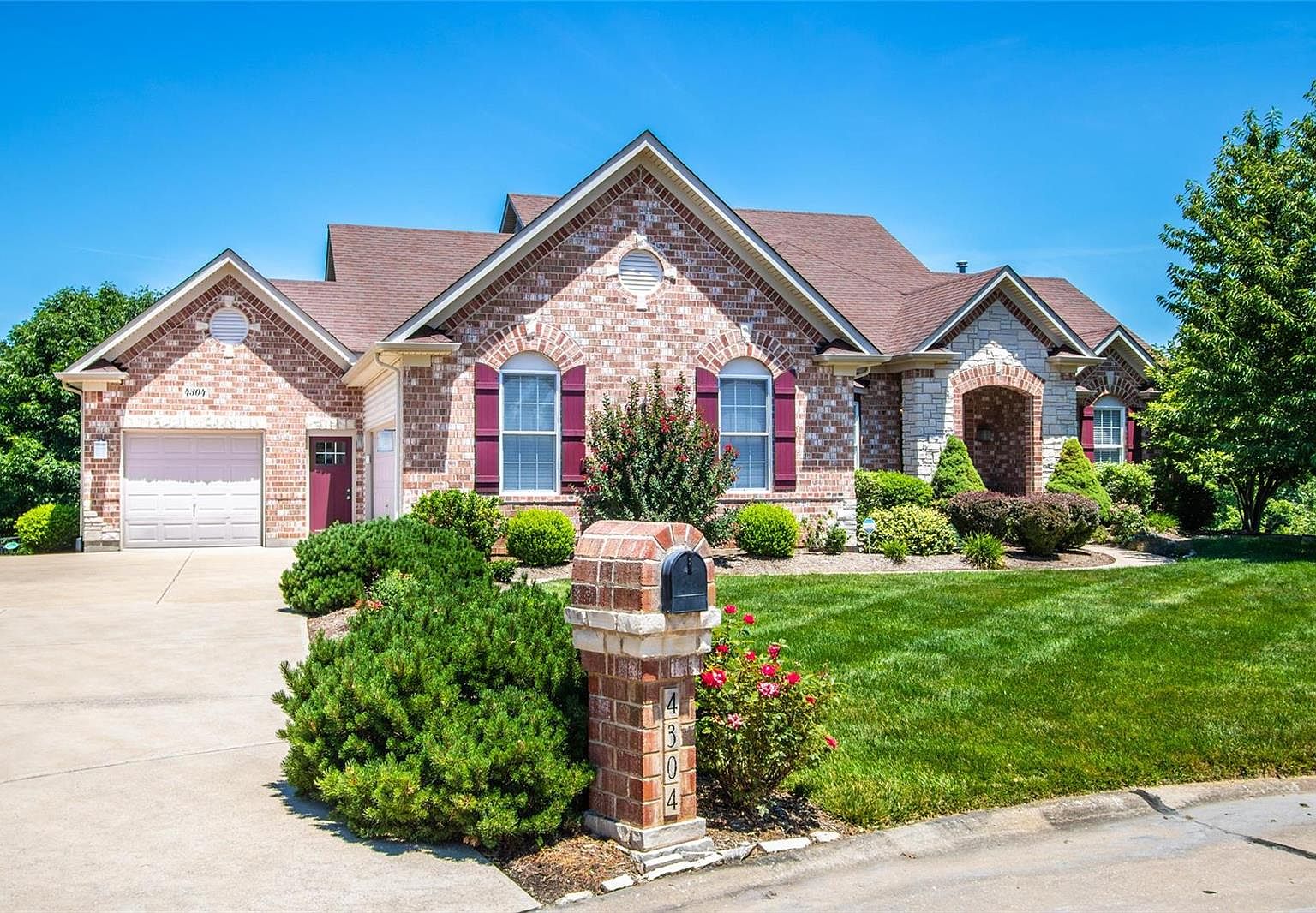 4304 Austin Pass Ct, Saint Charles, MO 63304 | Zillow