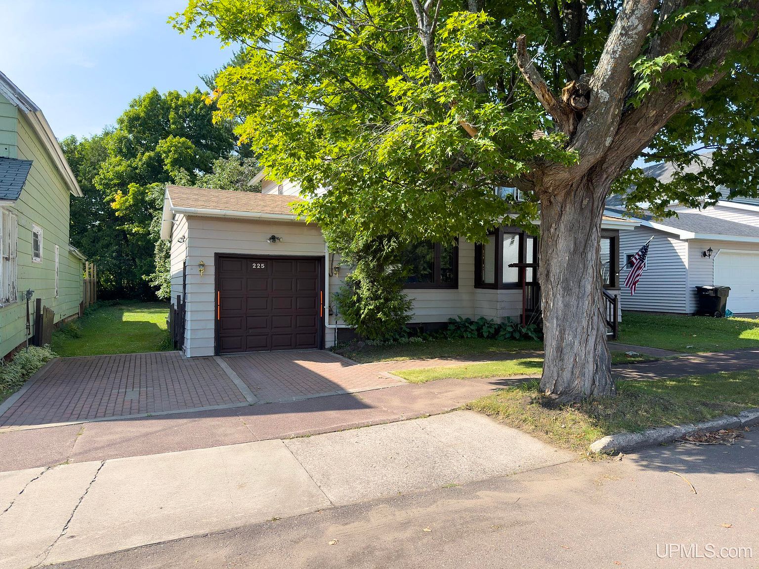 225 Kearsarge St, Laurium, MI 49913 | MLS #50151971 | Zillow