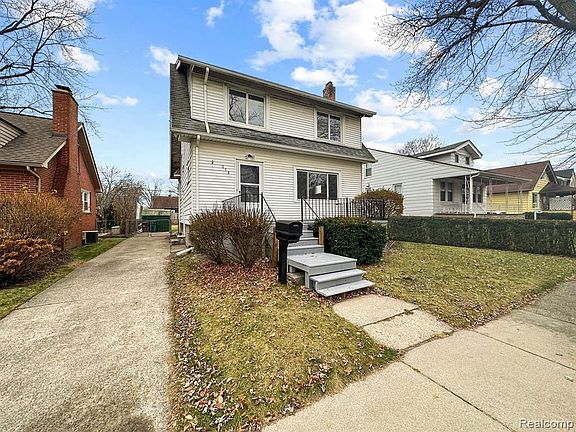 214 E Hazelhurst St, Ferndale, MI 48220 | MLS #20230098933 | Zillow