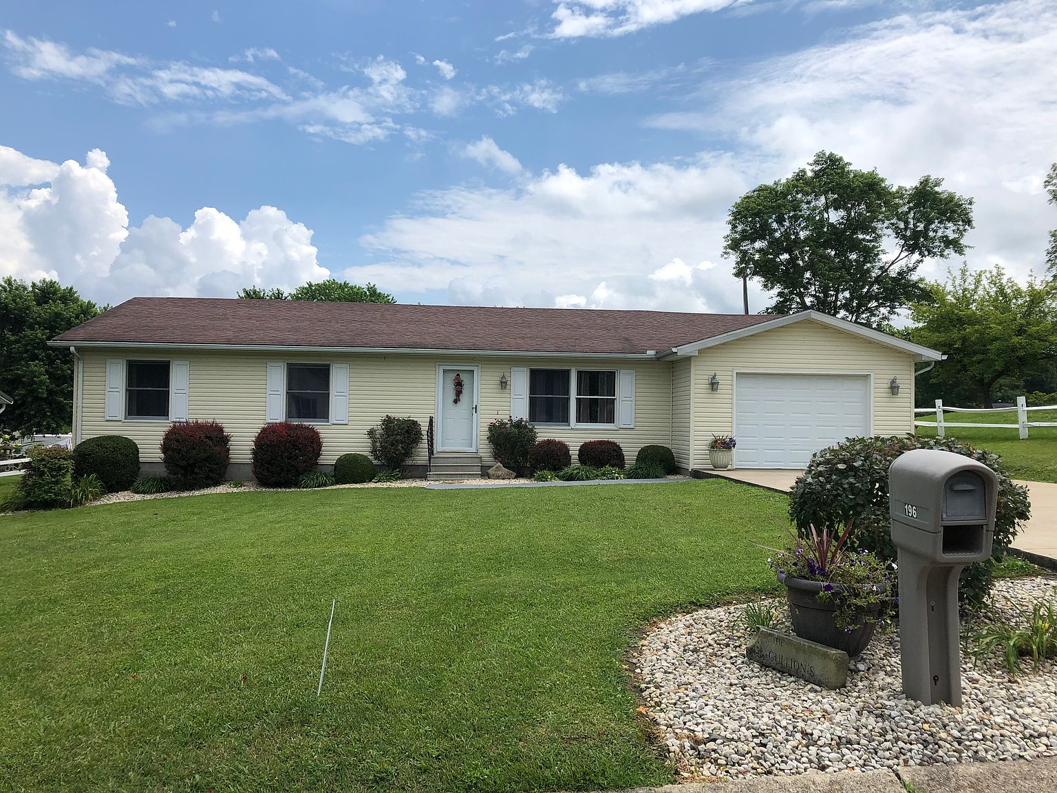 196 Pine St, Piketon, OH 45661 | Zillow