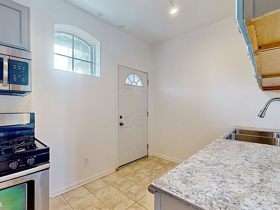 2910 S Haynes Ct APT 1, Chicago, IL 60608 | Zillow