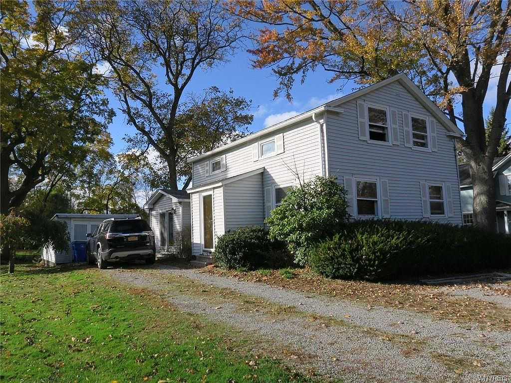 1540 N Lyndonville Rd, Lyndonville, NY 14098 | Zillow