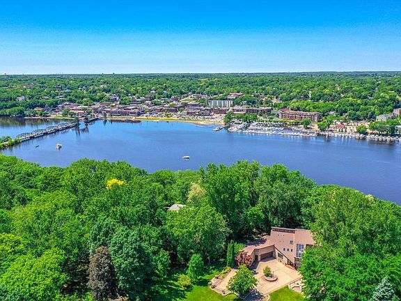 1390 Hilltop Rdg, Houlton, WI 54082 | MLS #5222592 | Zillow