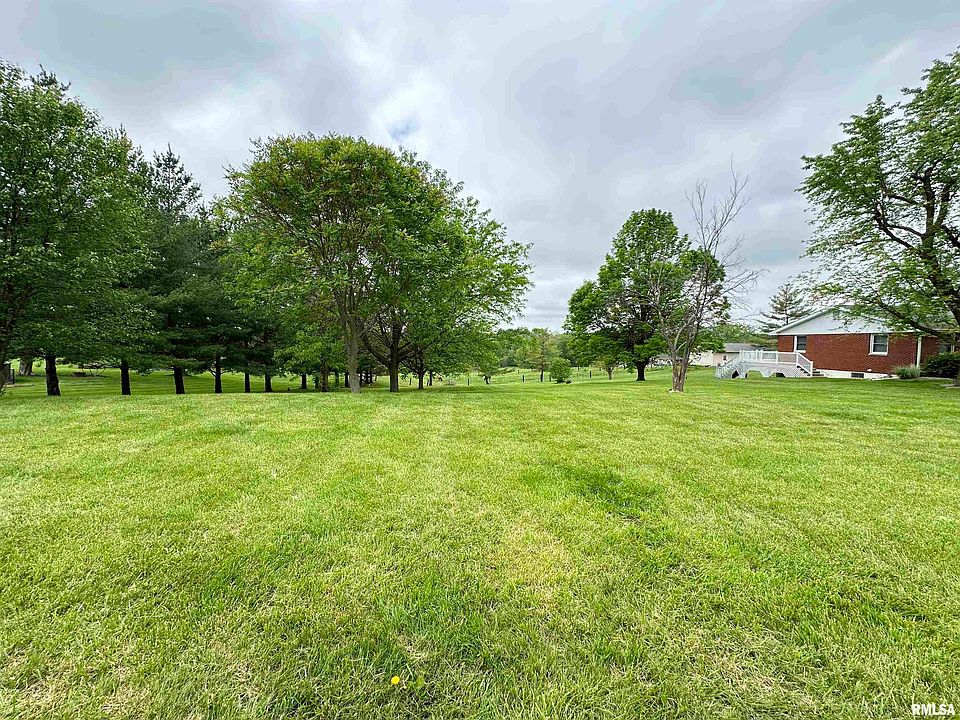 1030 Maas Rd, Quincy, IL 62305 | Zillow