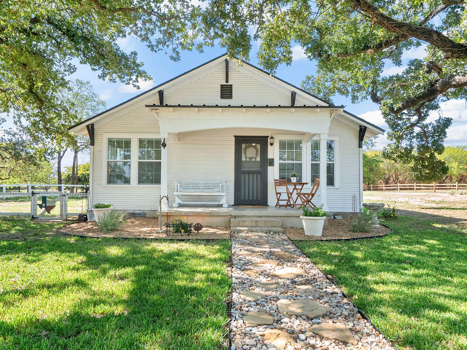 706 County Road 4191, Decatur, TX 76234 | Zillow