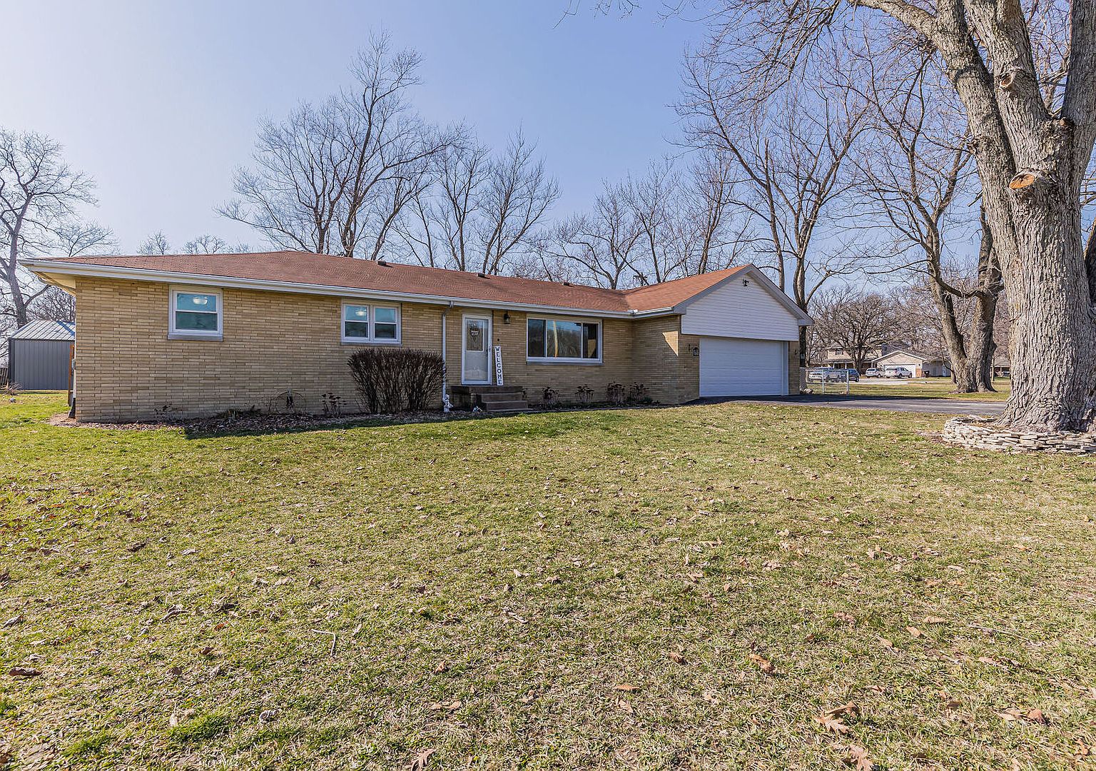 2801 County Road 600 E, Fisher, IL 61843 | Zillow