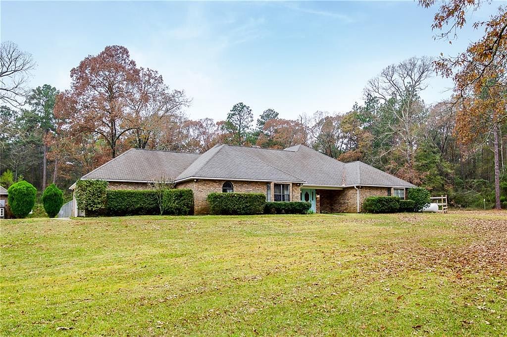 591 Airbase Rd, Pollock, LA 71467 | Zillow