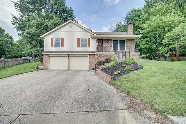 10447 N Cherry Dr, Kansas City, MO 64155 | Zillow