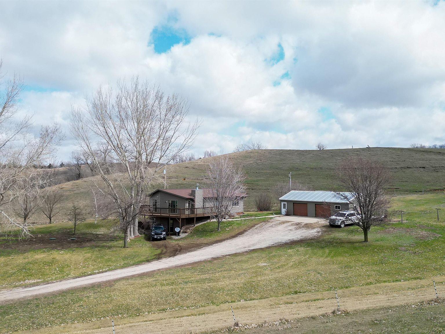 12319 Oak Ave, Castana, IA 51010 | Zillow