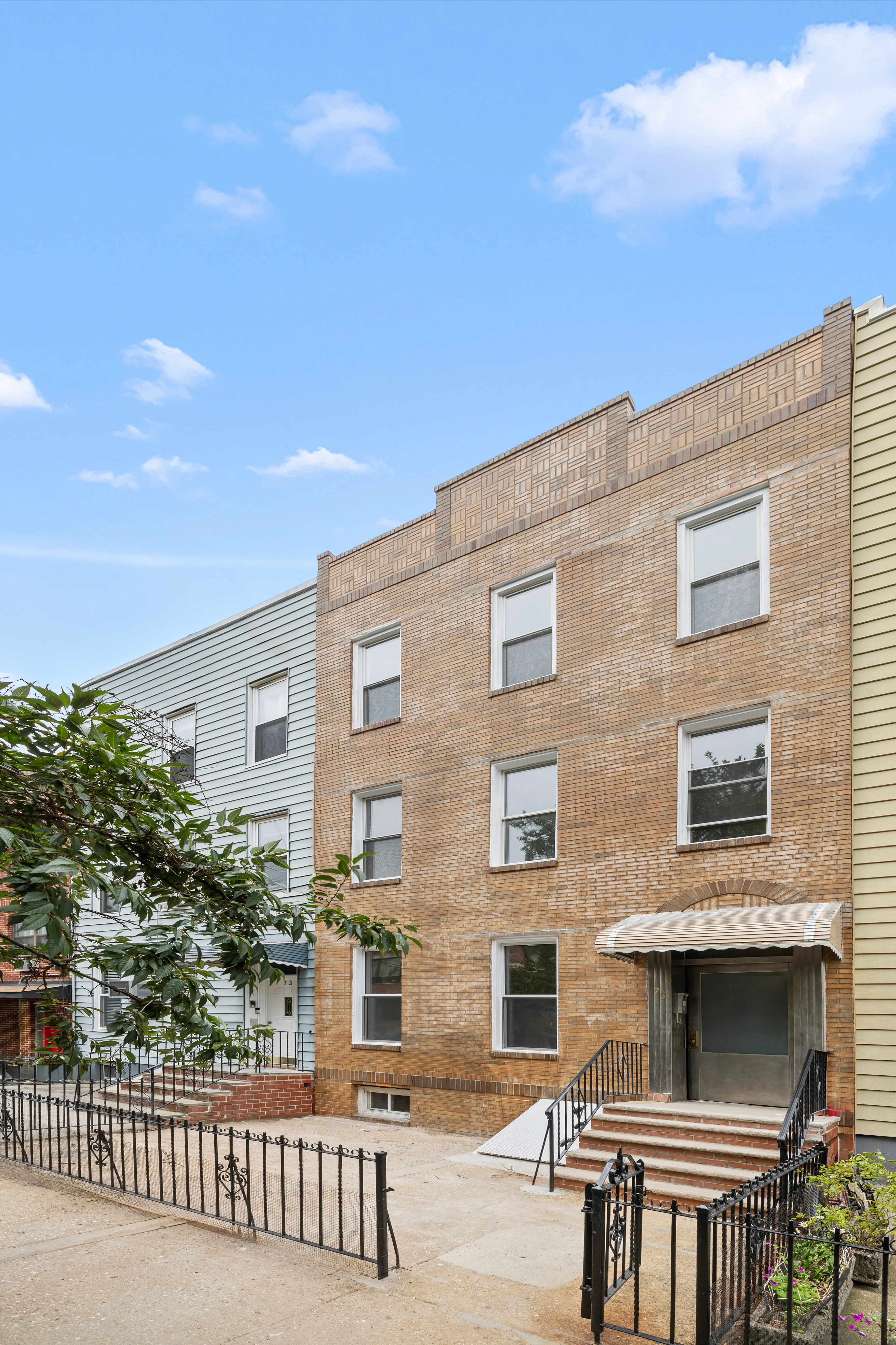 75 Sutton Street #B in Greenpoint, Brooklyn | StreetEasy
