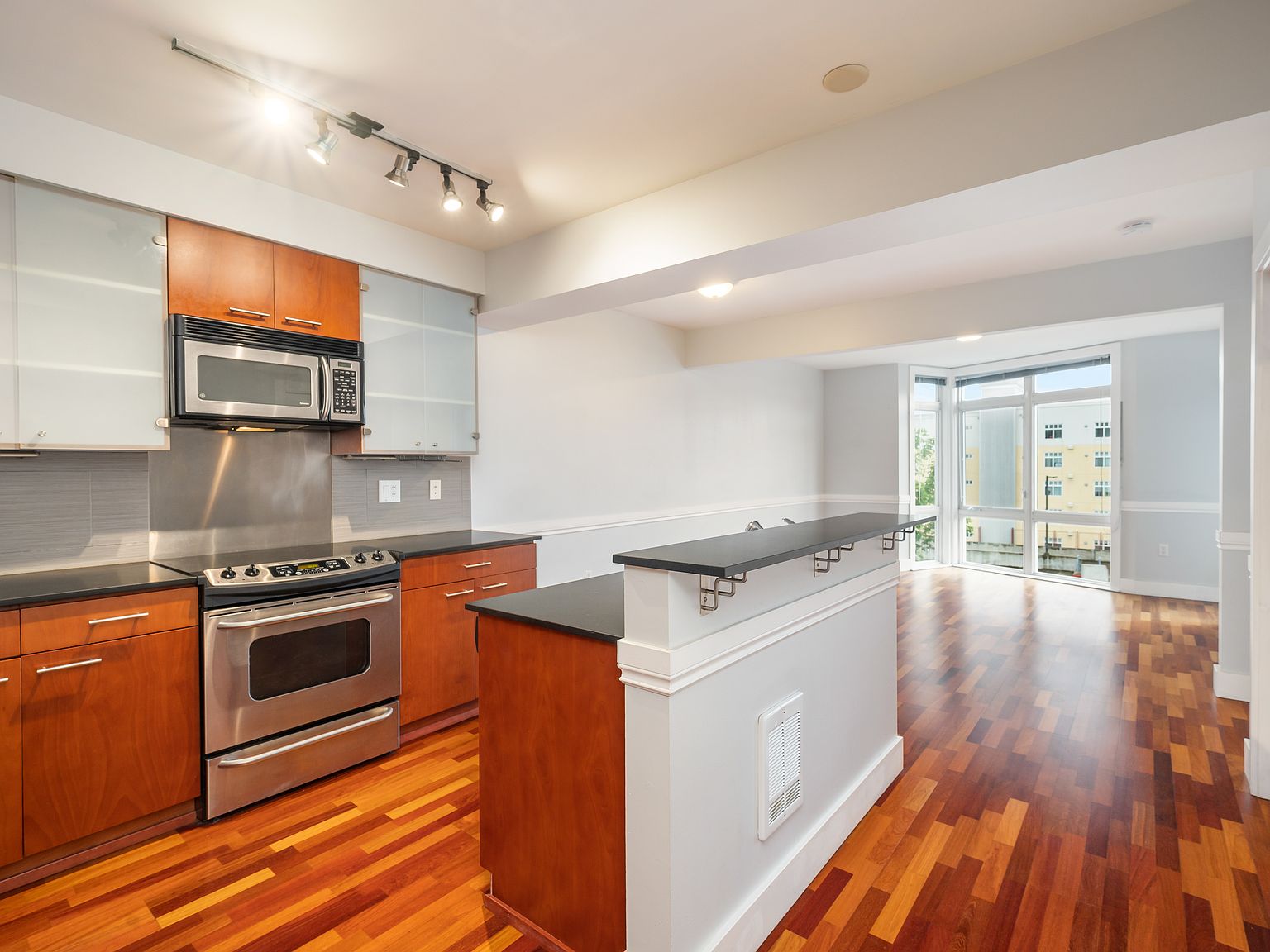 159 Denny Way APT 606, Seattle, WA 98109 | Zillow