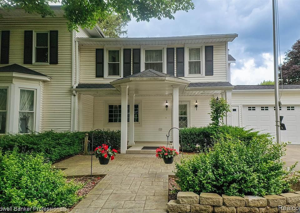 4423 E Hill Rd, Grand Blanc, MI 48439 | MLS #20230068296 | Zillow