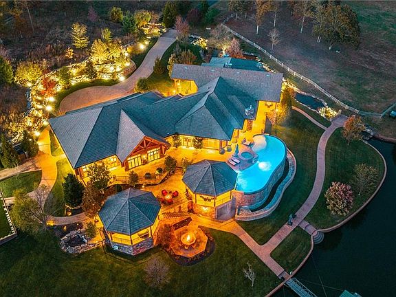 1812 Highway 42, Brumley, MO 65017 | Zillow