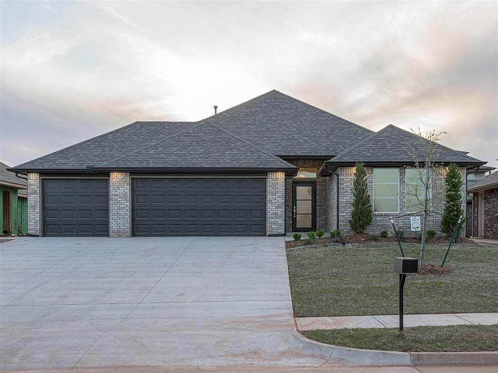 2133 Santa Monica St, Edmond, OK 73034 | Zillow