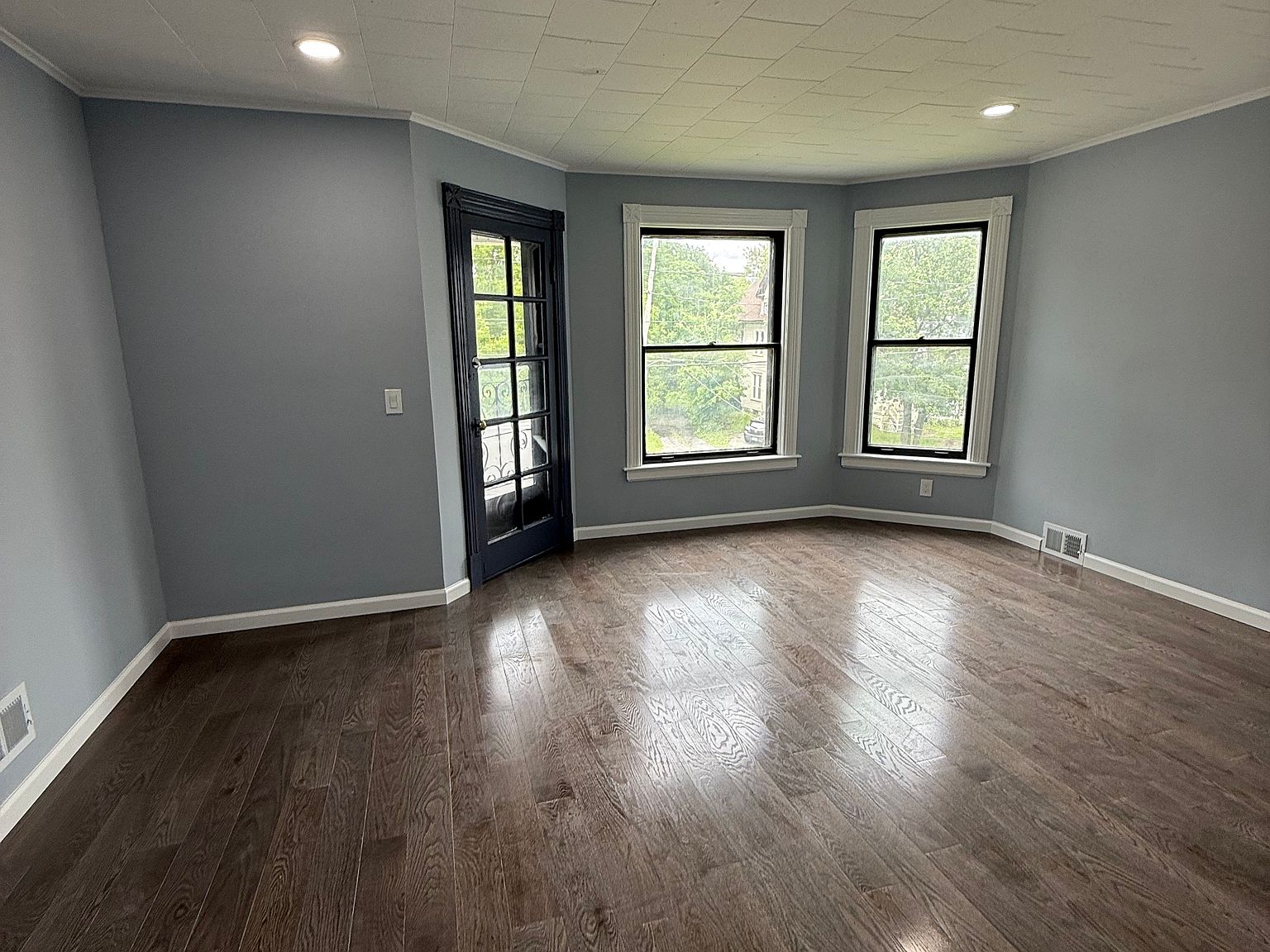 1523 Oneida St APT 2, Utica, NY 13501 | Zillow