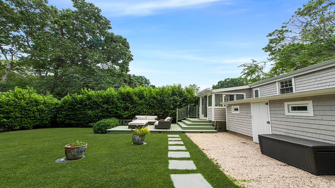 12 Walnut St, Sag Harbor, NY 11963 | Out East