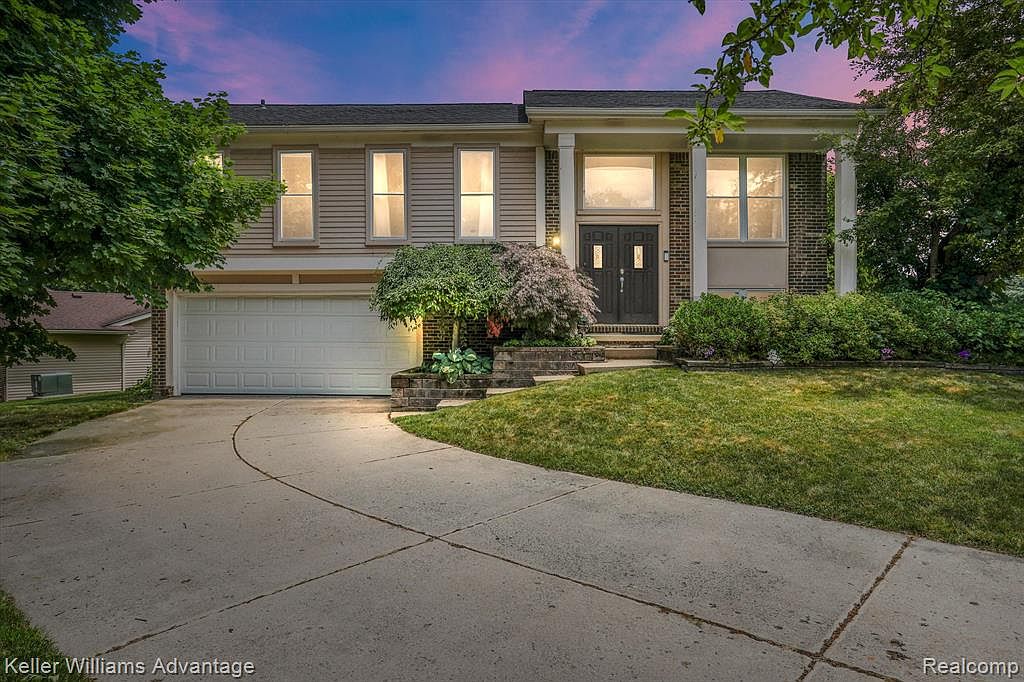 41296 Village Lake Rd, Novi, MI 48375 | Zillow