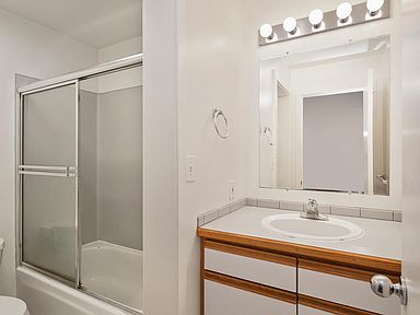 2216 Minor Ave E #2216C, Seattle, WA 98102 | Zillow