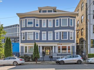 1714 NW Couch St APT 9, Portland, OR 97209 | Zillow