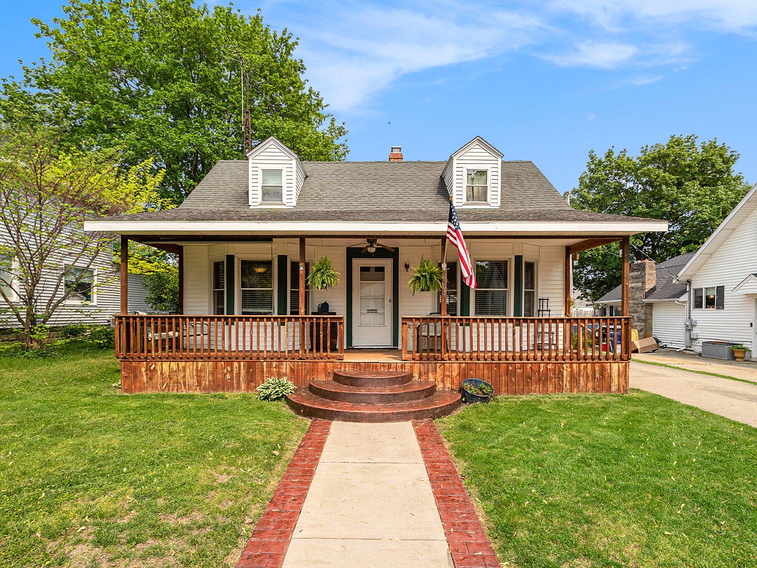 309 Cecil St, Buchanan, MI 49107 | Zillow