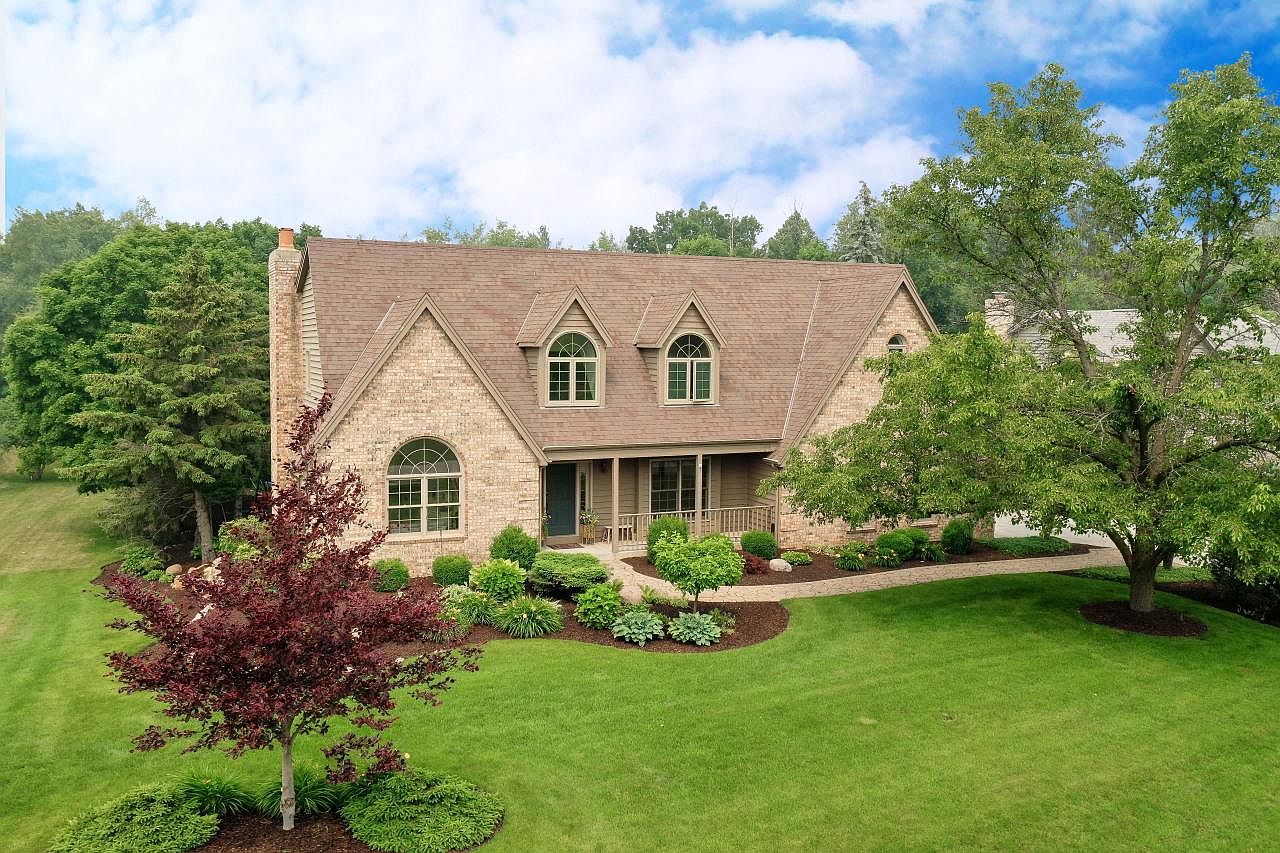 5416 River Hills ROAD, Racine, WI 53402 | MLS #1840209 | Zillow