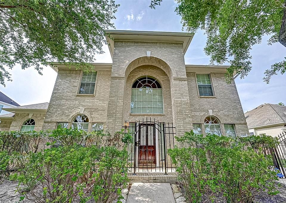 12419 Shadycrest Dr, Houston, TX 77082 | Zillow