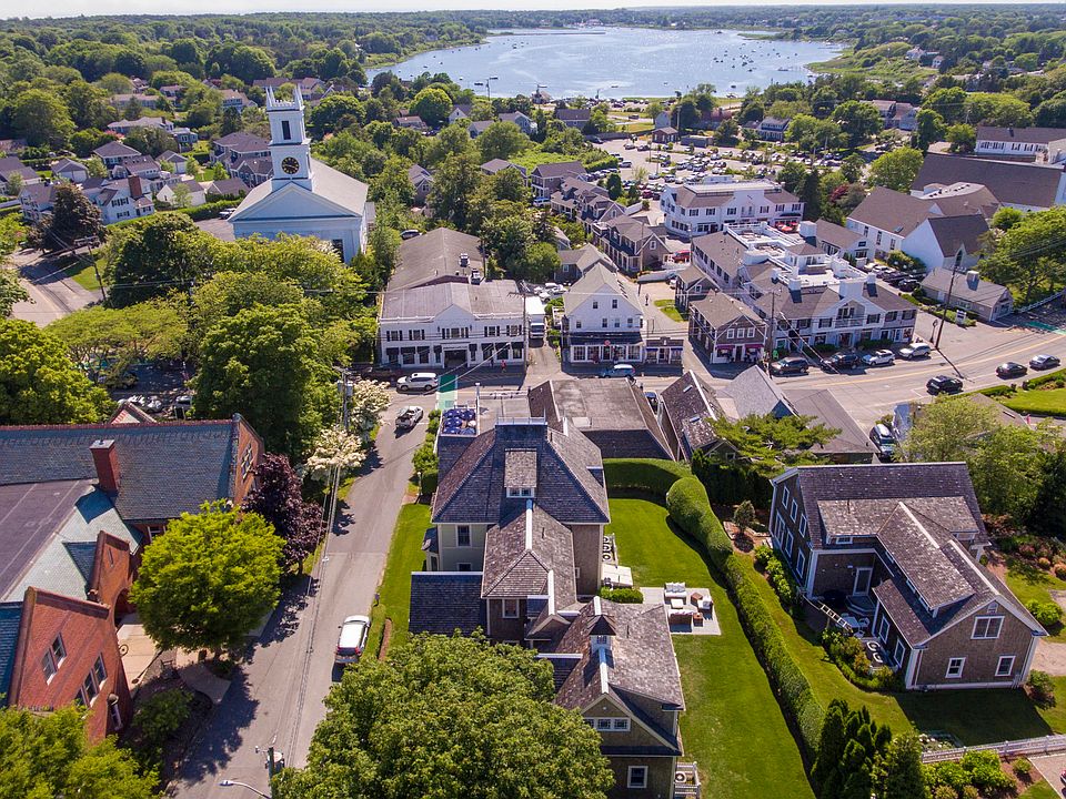 11 Library Ln, Chatham, MA 02633 | Zillow