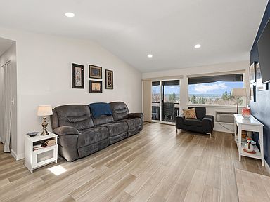 844 W Cliff Dr, Spokane, WA 99204 | Zillow