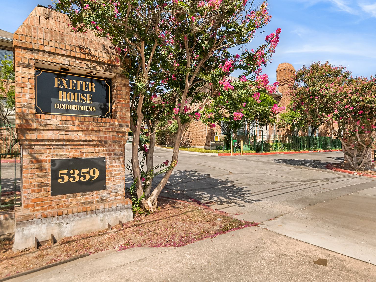 5359 Fredericksburg Rd APT 207, San Antonio, TX 78229 | Zillow