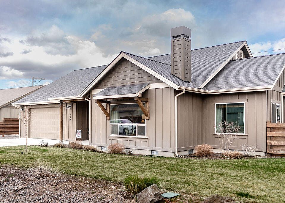 162 NW Saddle Ridge Loop, Prineville, OR 97754 | Zillow