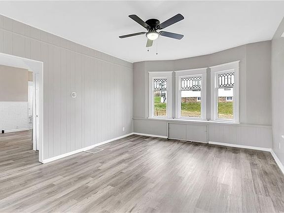 104 Emerson Ave, Farrell, PA 16121 | MLS #1645878 | Zillow