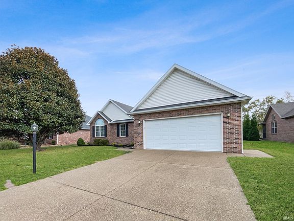 4690 Mansfield Dr, Newburgh, IN 47630 | Zillow