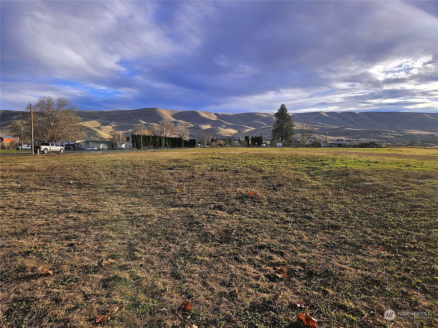 8100 S Webb Rd., Prosser, WA 99350 | MLS #2315733 | Zillow