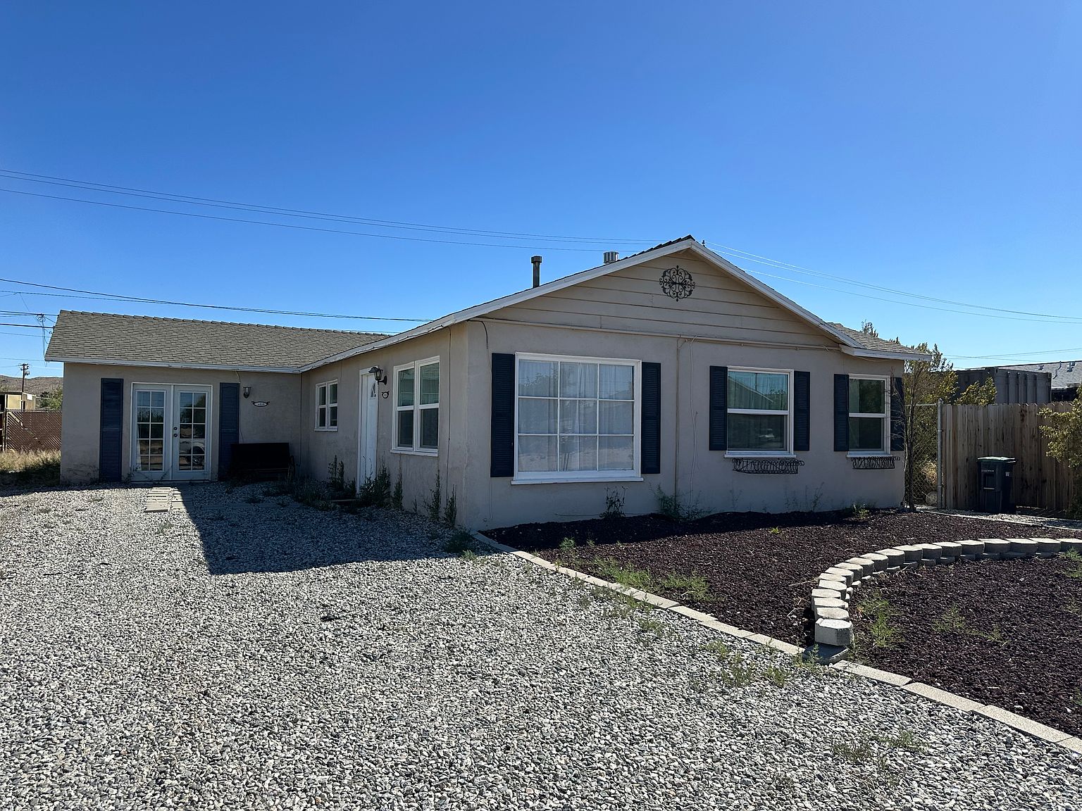 911 W Oregon Ave APT B, Ridgecrest, CA 93555 | Zillow