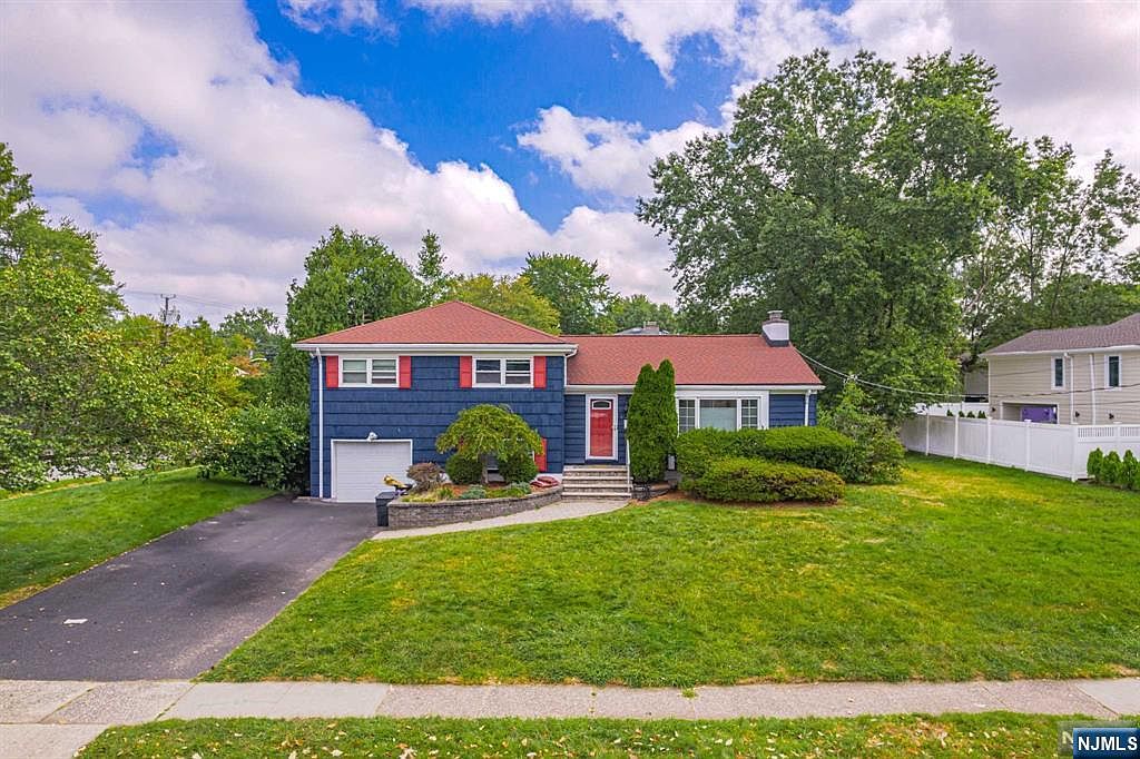 22-35 Radburn Rd, Fair Lawn, NJ 07410 | MLS #24029146 | Zillow