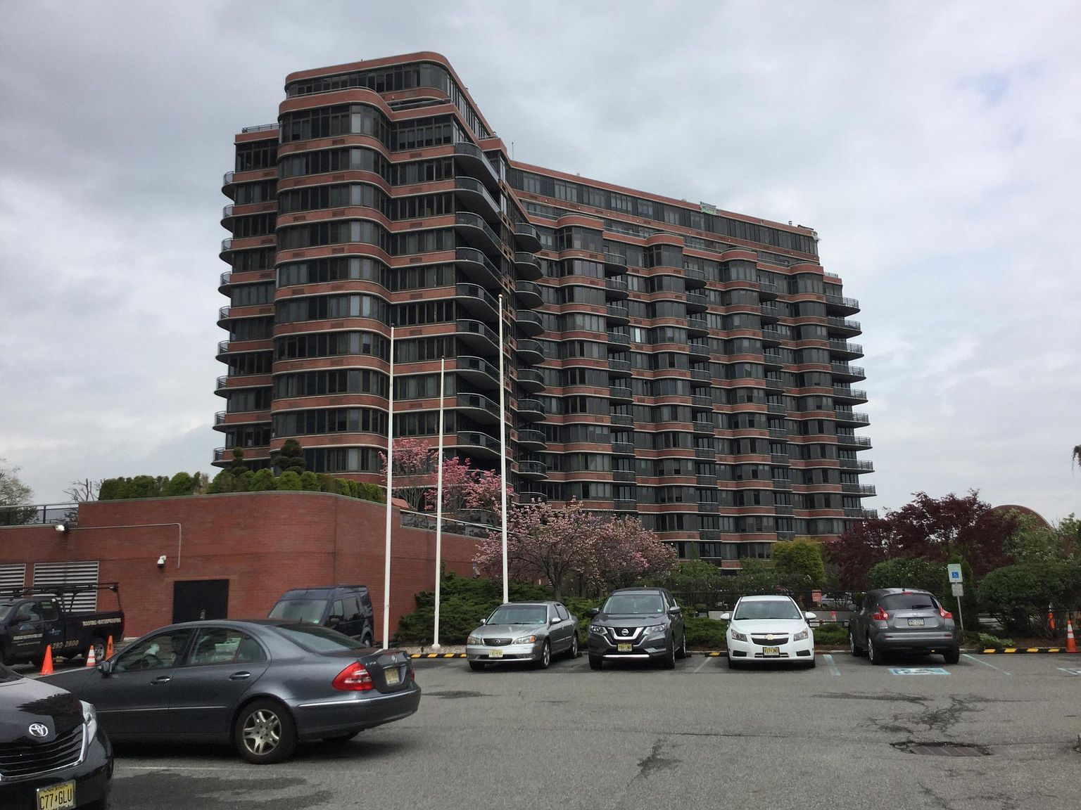 100 Winston Dr APT 12GN, Cliffside Park, NJ 07010 | Zillow