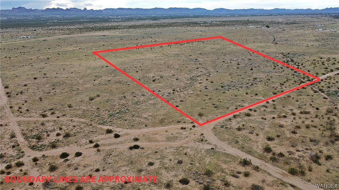 10 S Santa Maria Rd, Golden Valley, AZ 86413 | Zillow