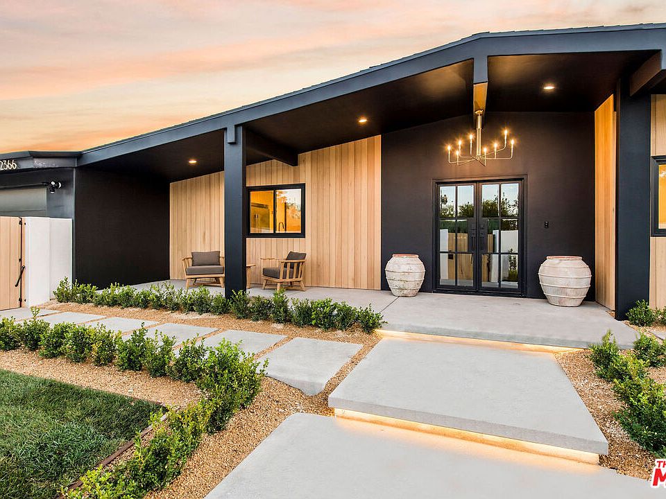 22366 Philiprimm St, Woodland Hills, CA 91367 | Zillow