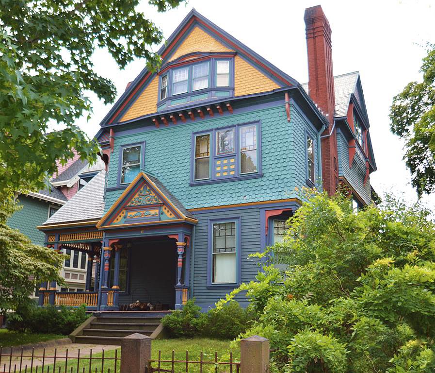 77 Parade St, Providence, RI 02909 | Zillow