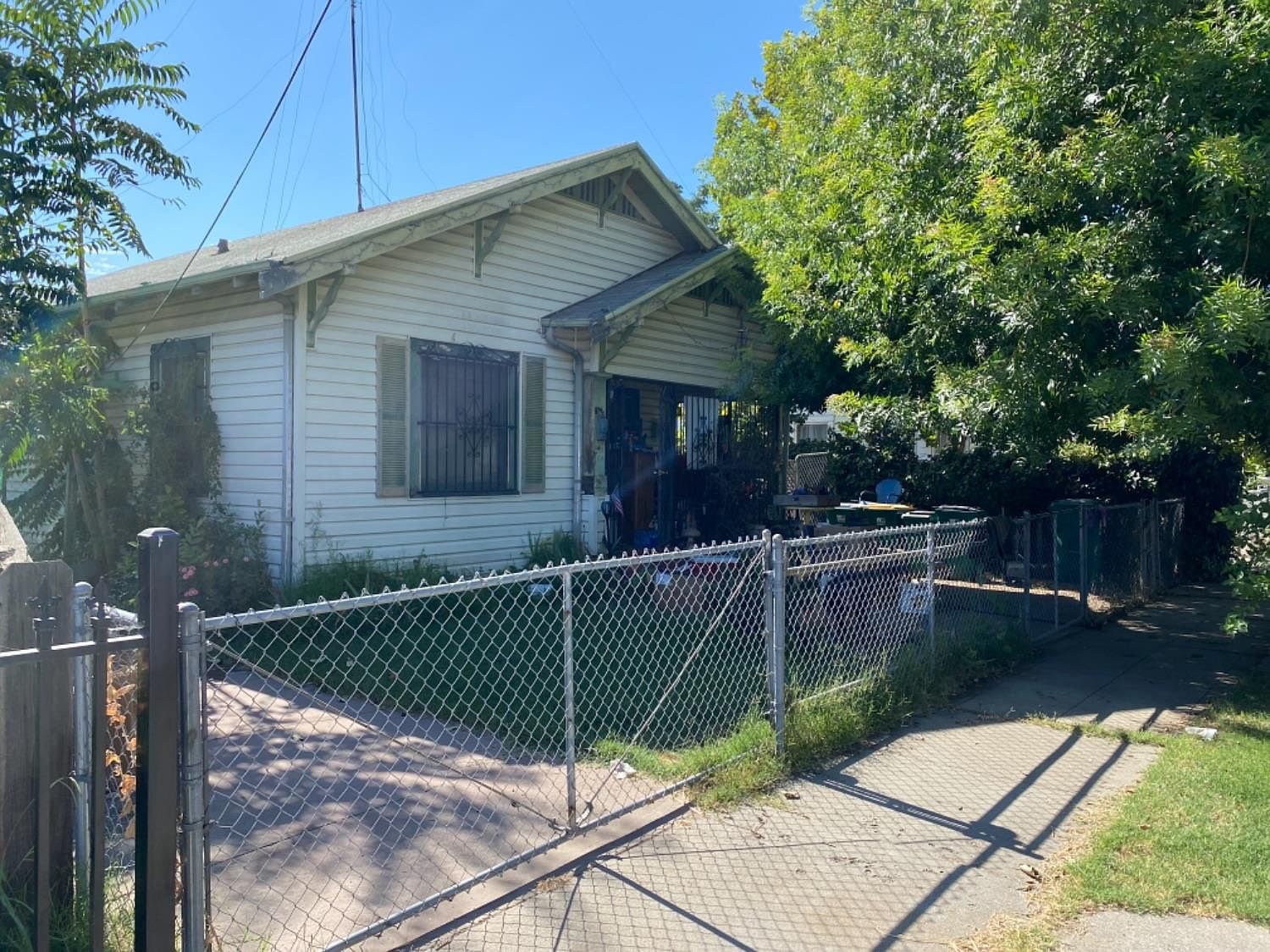 2127-2129 S Sutter St, Stockton, CA 95206 | Zillow