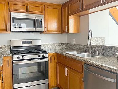 5242 Cartwright Ave #7, North Hollywood, CA 91601 | Zillow