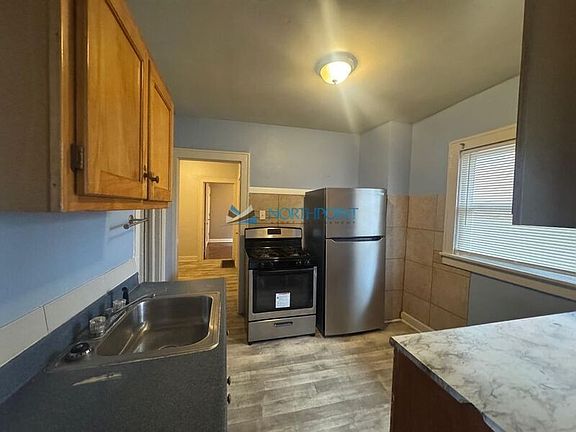 604 1/2 Lowell Ave, Kansas City, KS 66101 | Zillow