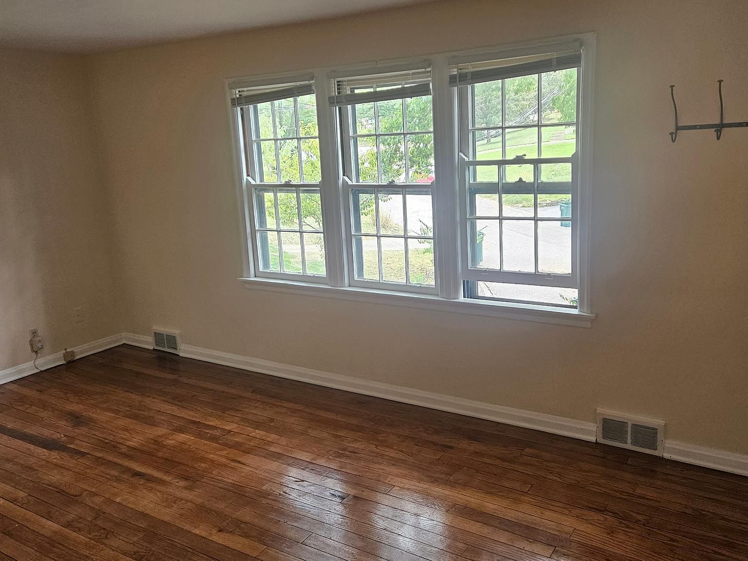 534 Riddle Crest Ln FLOOR 2, Cincinnati, OH 45220 | Zillow