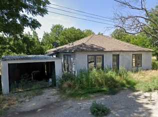 208 N Neches St, Coleman, TX 76834 | MLS #18739974 | Zillow
