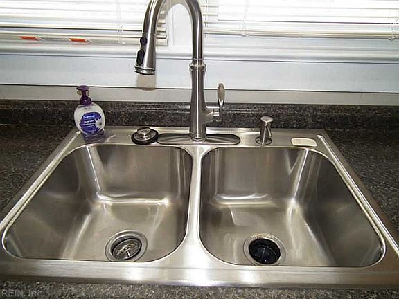 860 Wilroy Rd, Suffolk, VA 23434 | Zillow