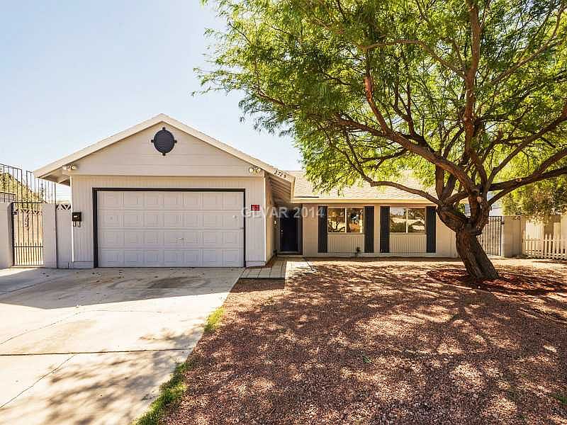 2725 Natalie Ave, Las Vegas, NV 89121 | Zillow